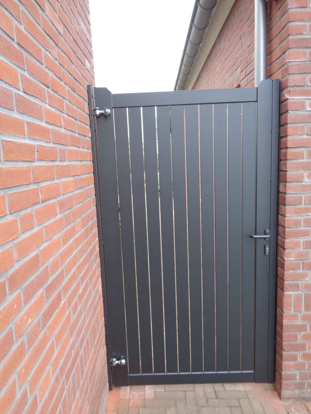 Aluminium poorten - J vd Mortel Hekwerken & Poorten