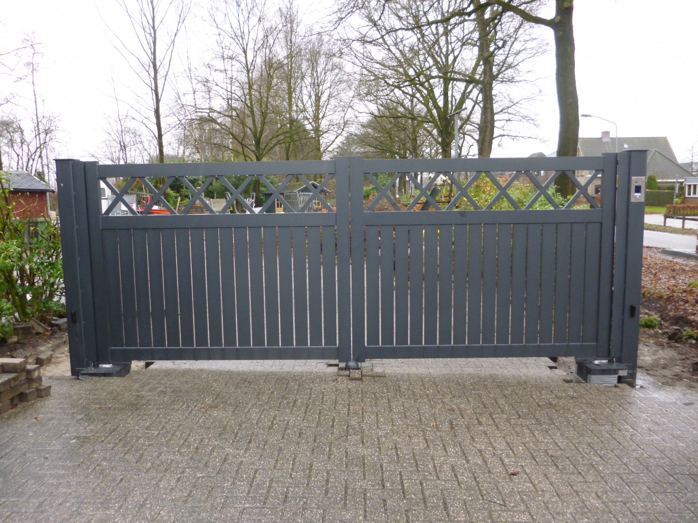 Aluminium poorten - J vd Mortel Hekwerken & Poorten